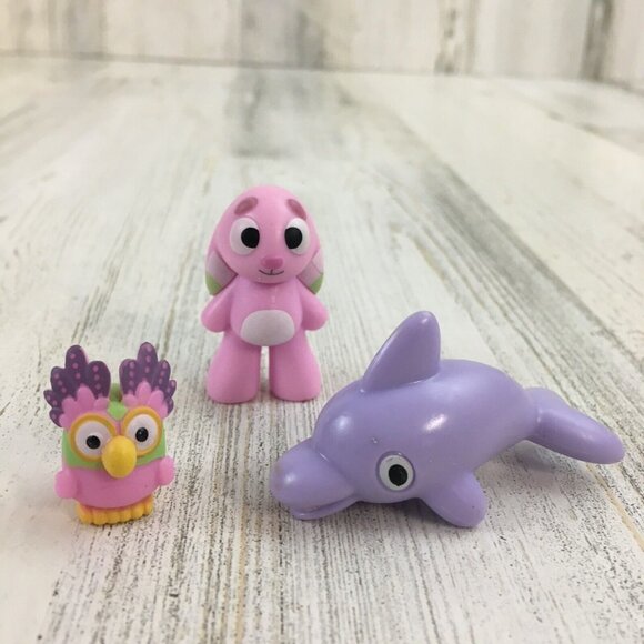 moose toys | Toys | Bluey Toy Lot Chattermax Floppy Grey Dancer Figure ...